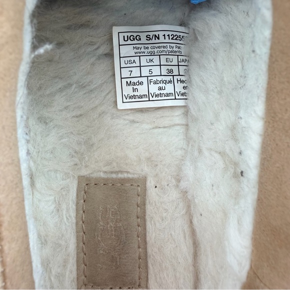 UGG | Shoes | Ugg Taz Platform Slippers Slip On Slides Clogs Womens 7 ...